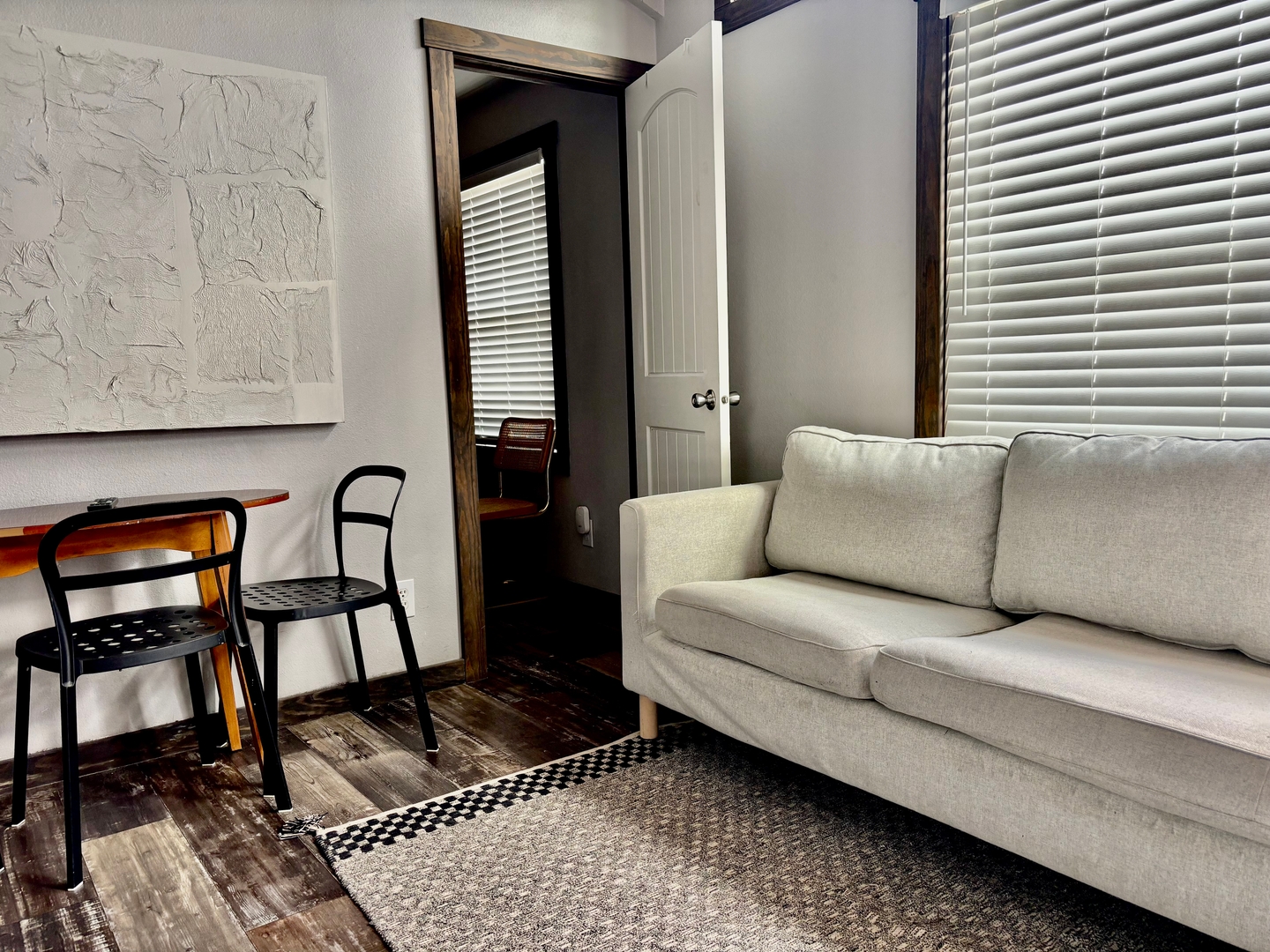 Back House | Cozy Vibes | Full Kitchen | Laundry - Austin, TX