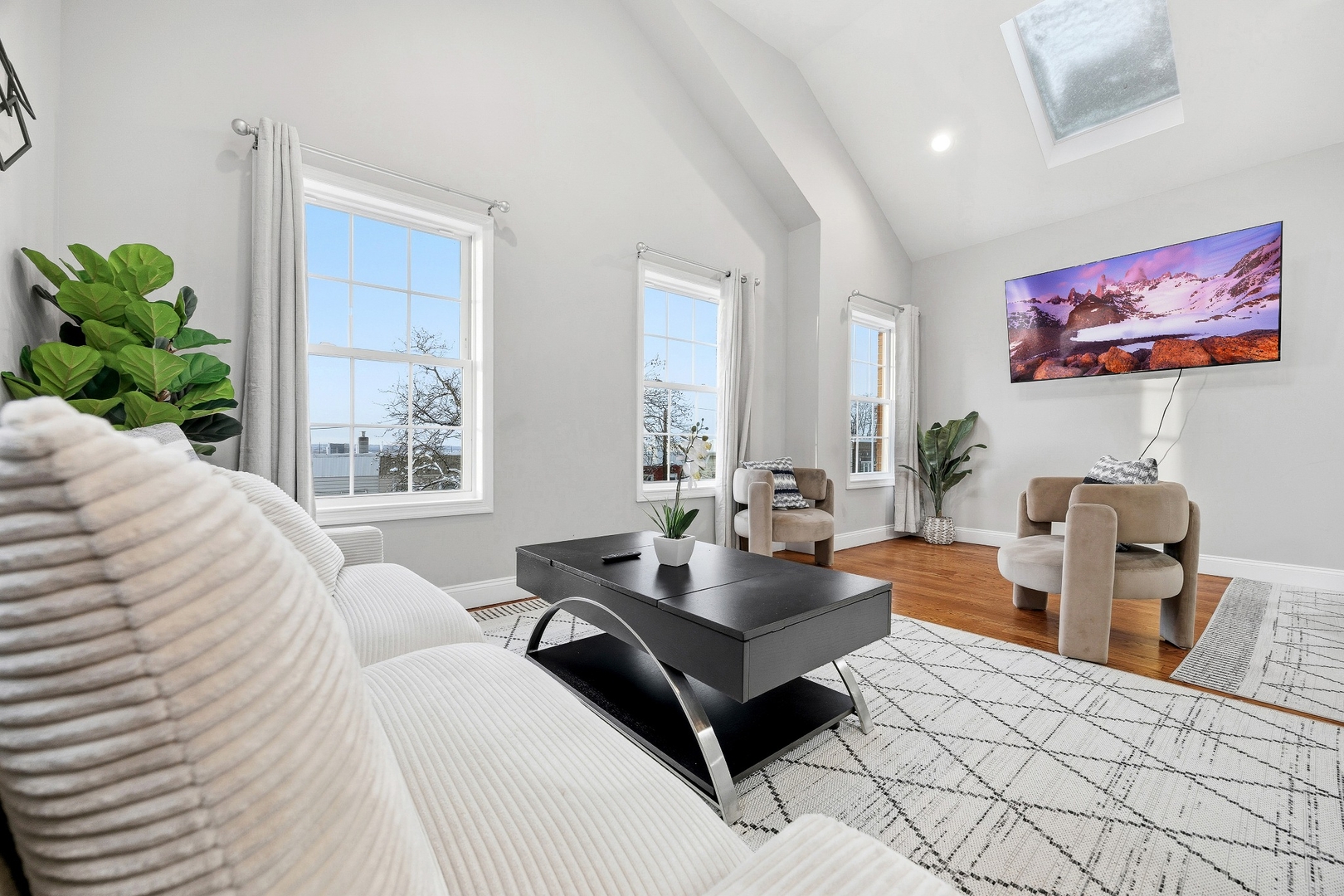 Sleeps 19 • 15ft Celings • Near Nyc - New York City