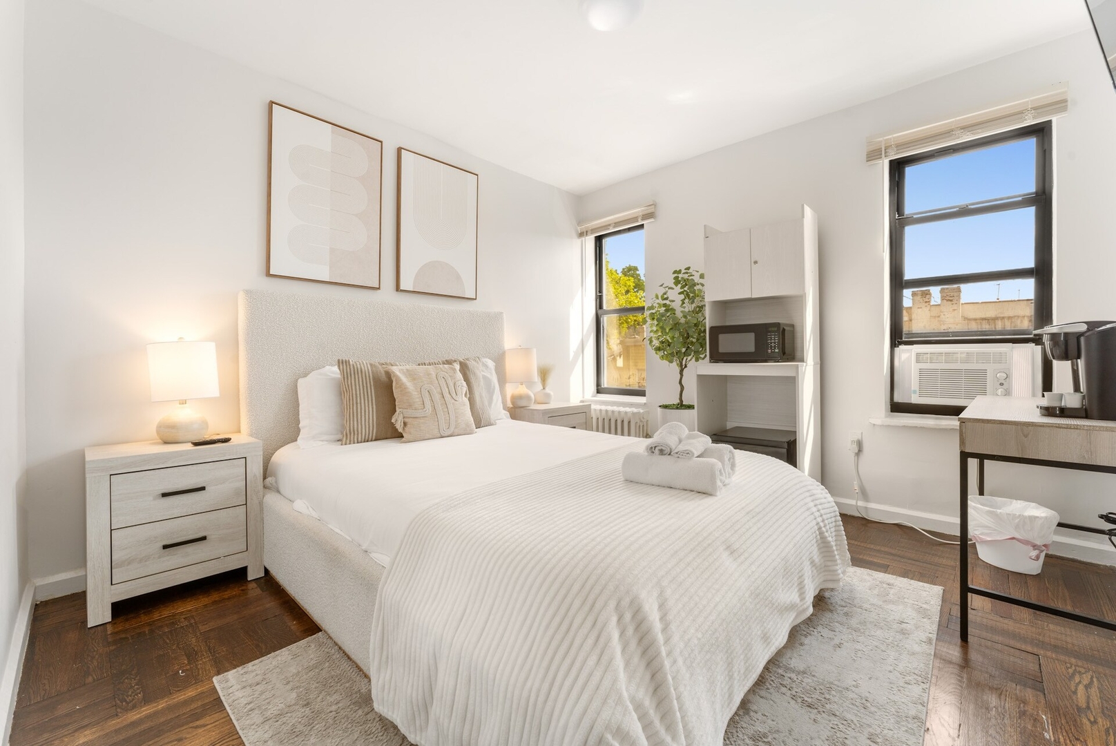 Charming Retreat With Relaxing Living Spaces And Fast Wifi - Inviting Sanctuary - Brooklyn, NY
