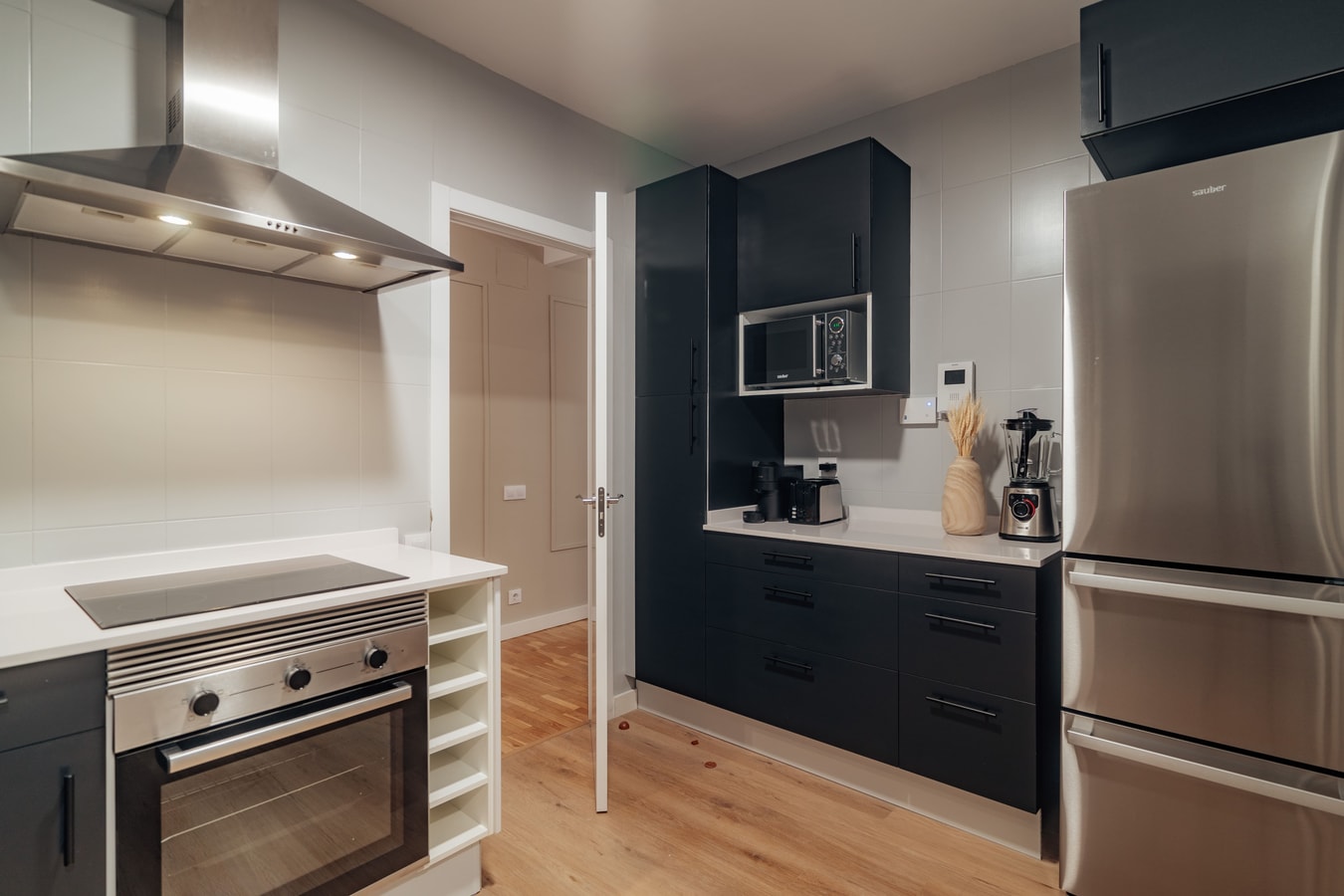 Badi Rooms – All-inclusive room rentals in artfully designed homes