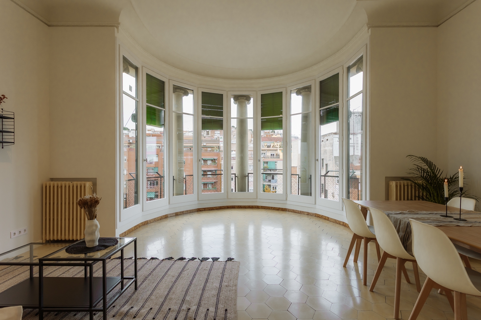 Room Tabriz, Barcelona, Gràcia, Spain - Badi Plus : Badi Plus